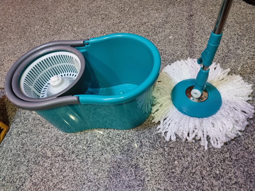 Spin N Go Mop (Type S2) Brand 'KENGO', Furniture Home Living, Cleaning ...